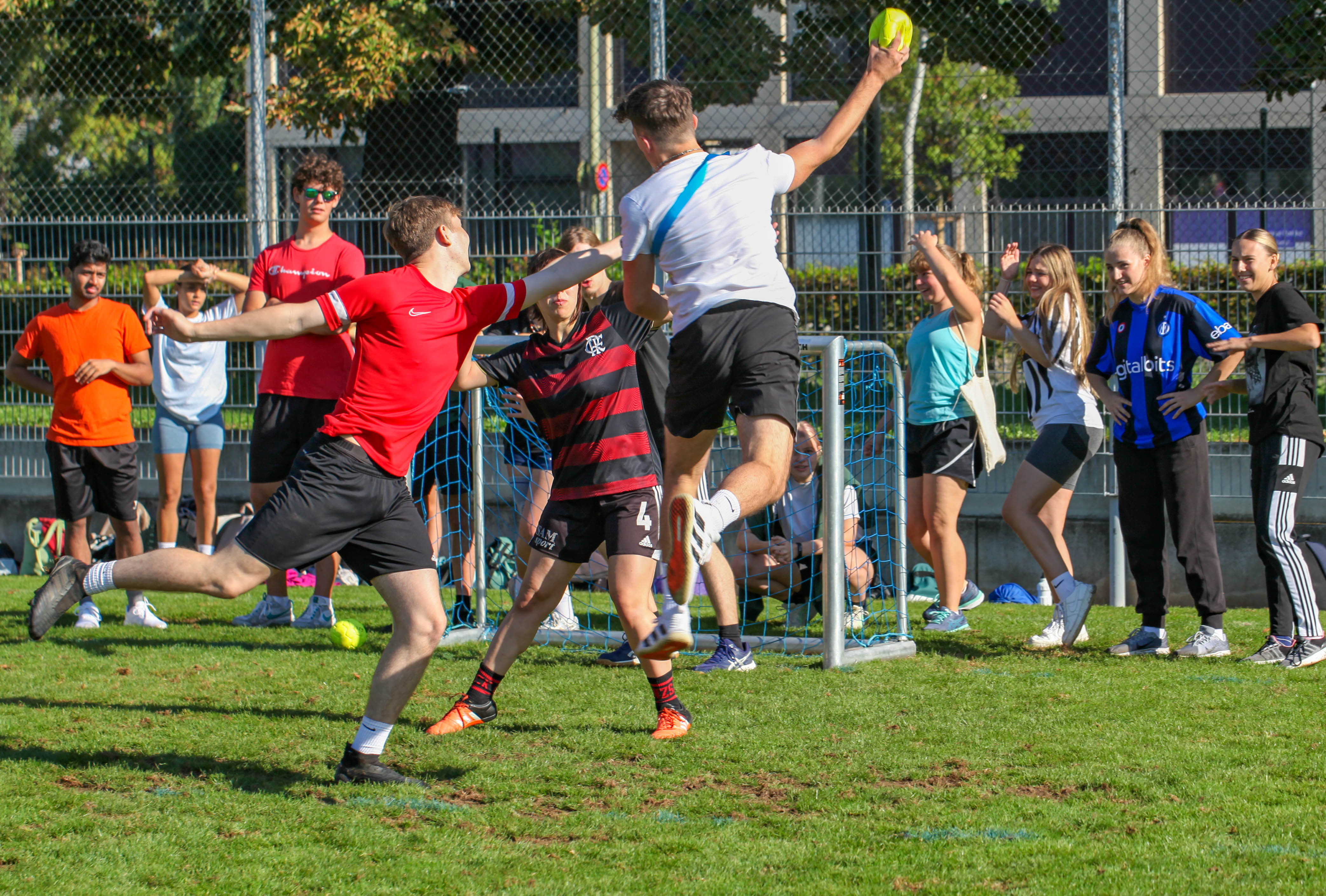 Klassen-Sporttag 2023 – Gym Muttenz Entfalter