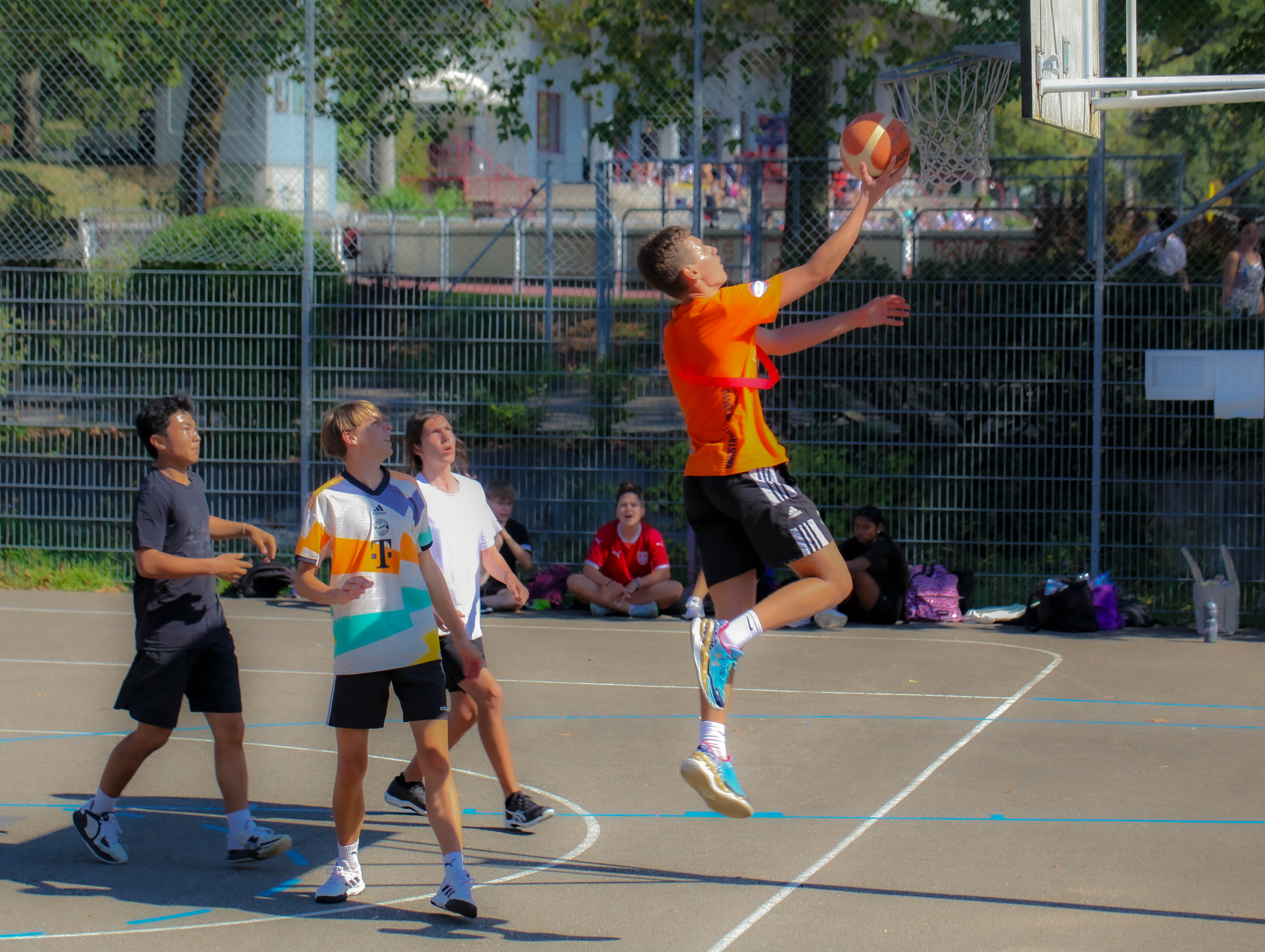 Klassen-Sporttag 2023 – Gym Muttenz Entfalter