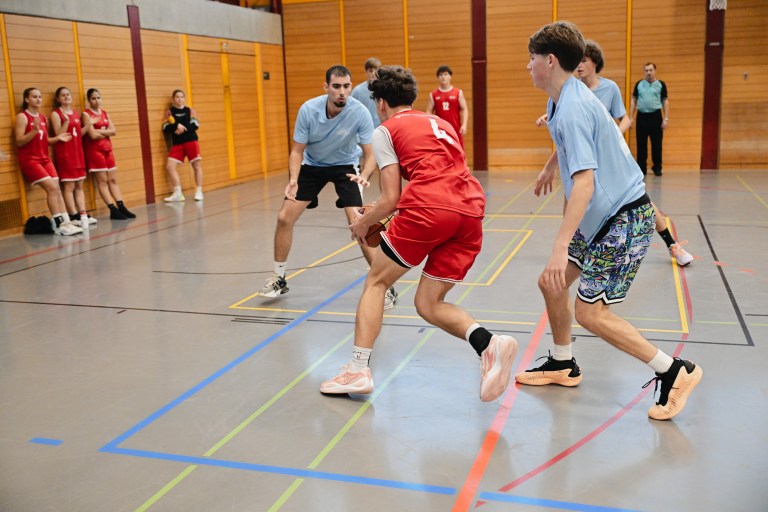 Das Basketball-Vorweihnachtsturnier 2024 – Gym Muttenz Entfalter